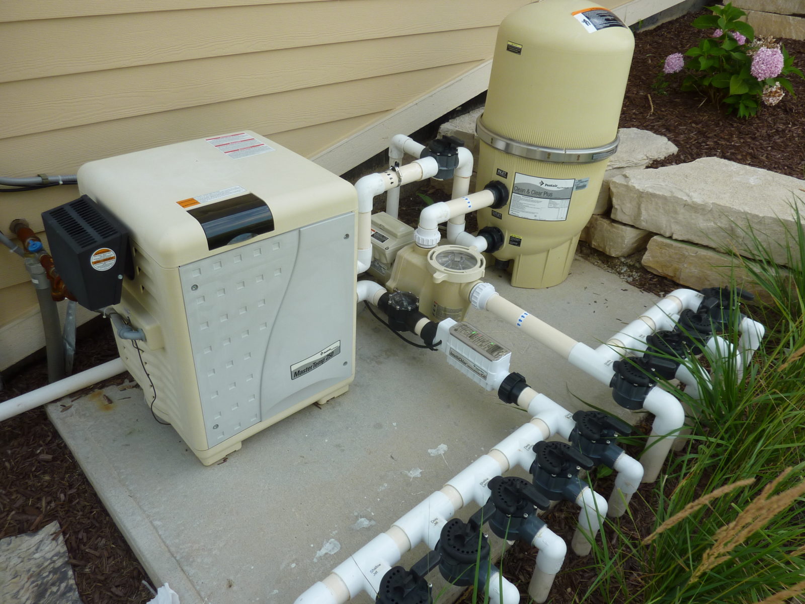 Plumbing 101: The Basics of Swimming Pool Plumbing - Penguin Pools